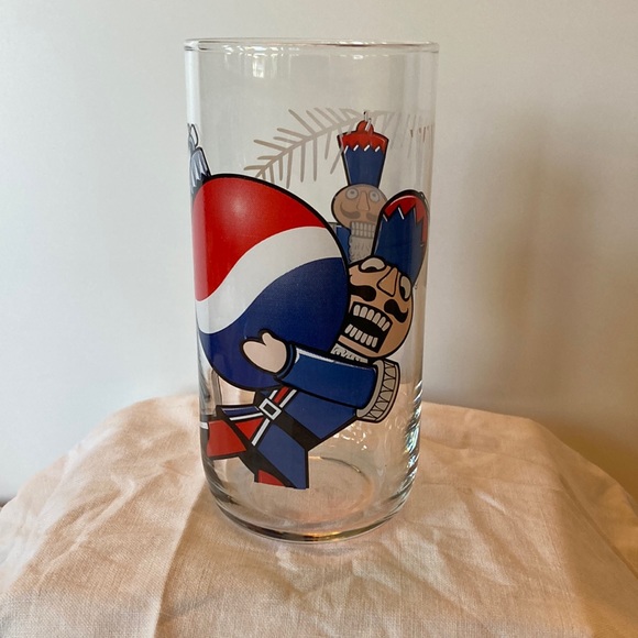 Pepsi | Dining | Vintage Nutcracker Pepsi Glass | Poshmark